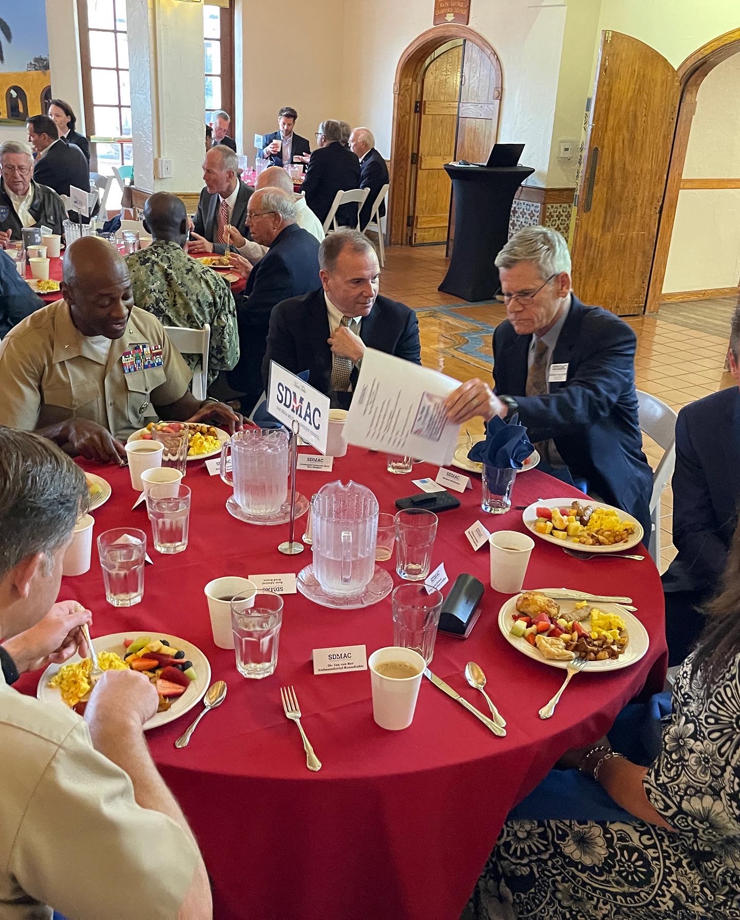 The Ambassadorial Roundtable >>